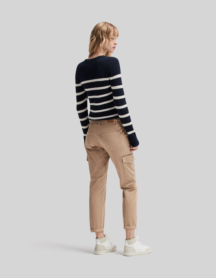 Women’s camel cropped cargo jeans with pretty braid