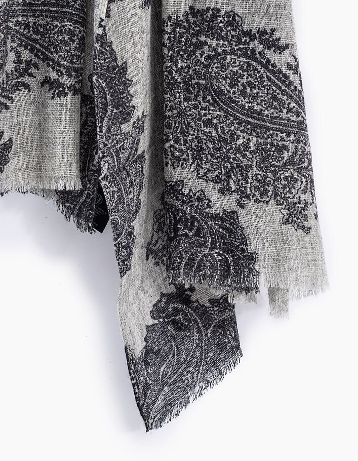 Men's paisley scarf