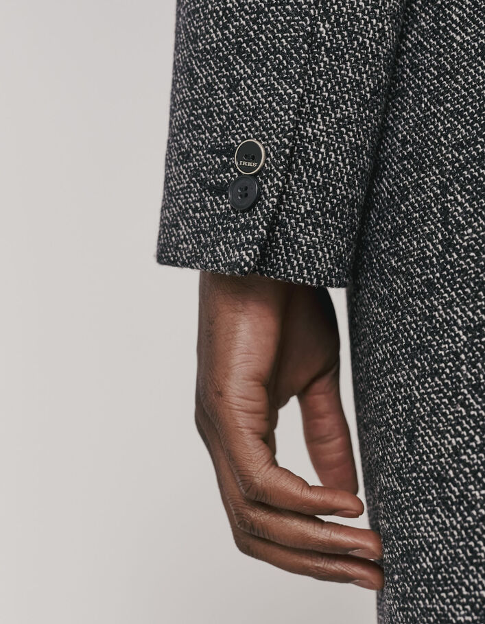 Men’s black semi-plain coat