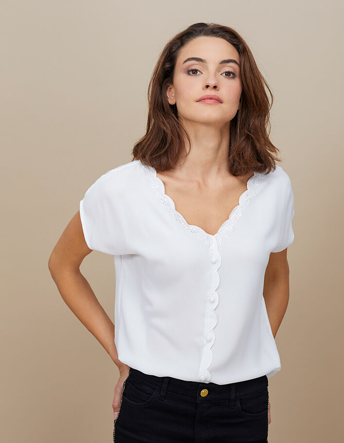 I.Code white scalloped top with embroidery
