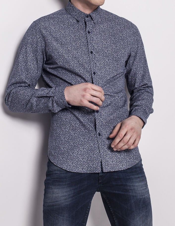 Men's slim-fit shirt