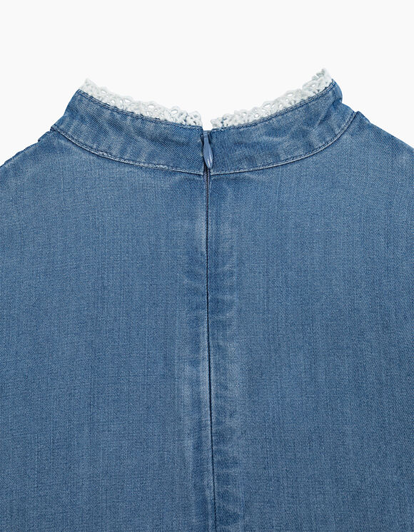 Girls’ light blue blouse with lace