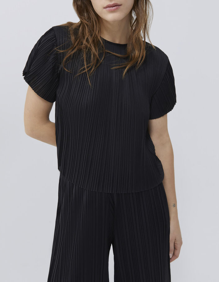 Women’s black recycled pleated cropped top