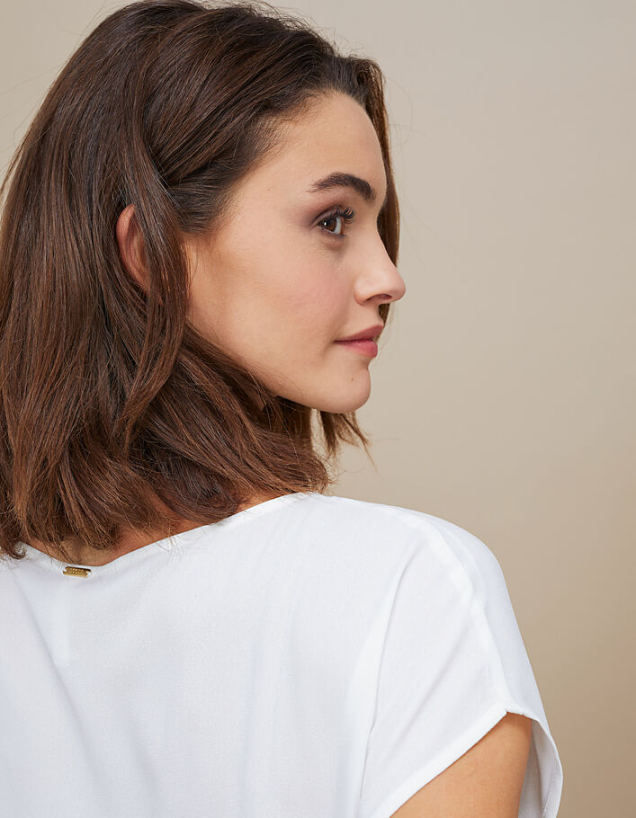 I.Code white scalloped top with embroidery