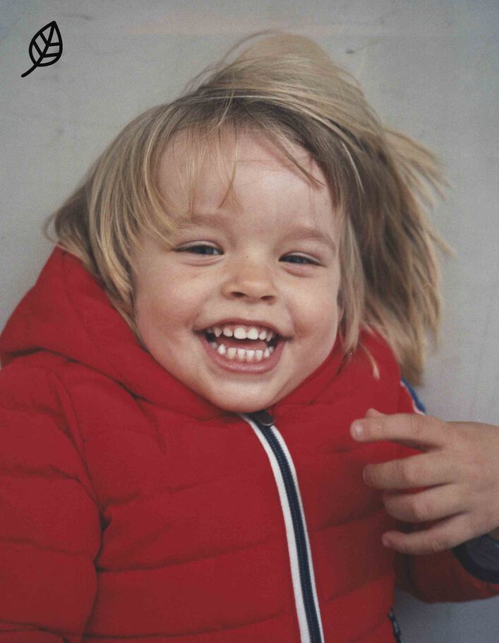 Rood gewatteerd jasje baby’s